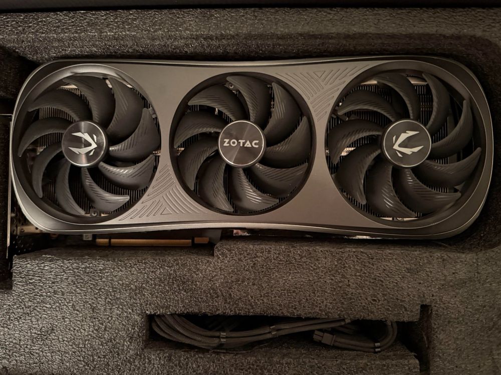 Zotac GeForce RTX 4090 Trinity OC (Gebraucht) in Umiken für CHF 1640 ...
