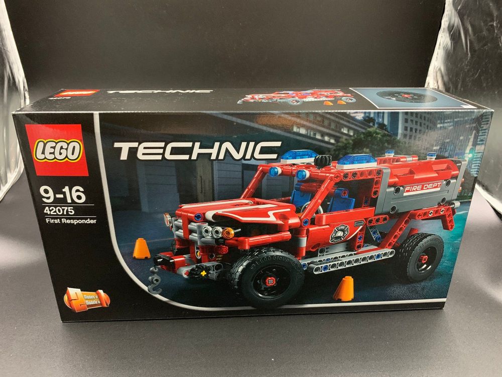 Lego First Responder 42075 (NEU) (Neu und originalverpackt) in ...