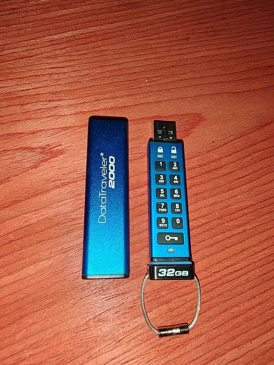 Kingston 32GB Keypad USB 3.0 DT2000, 256bit AES Hardware Enc (Gebraucht ...