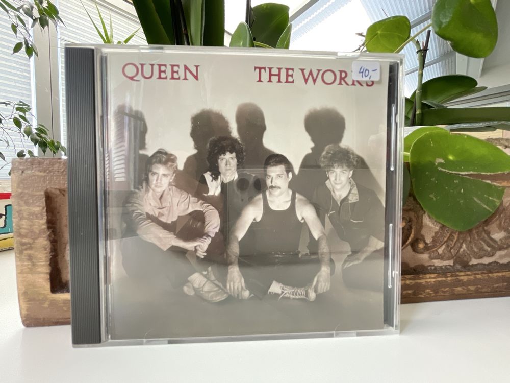 Queen THE WORKS CD 1984 (Gebraucht) in Lobsigen für CHF 40 – nur ...