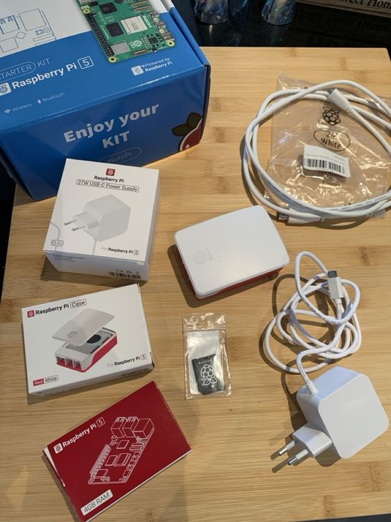 Raspberry Pi 5 Starter Kit | Kaufen auf Ricardo