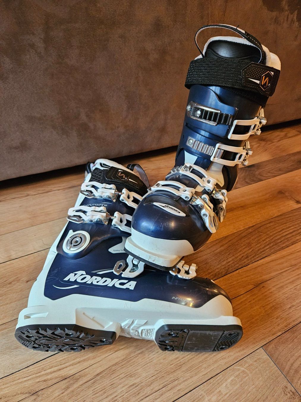 Nordica Skischuhe Mondo 24-24.5 .285mm (Gebraucht) in Binn für CHF 45 ...