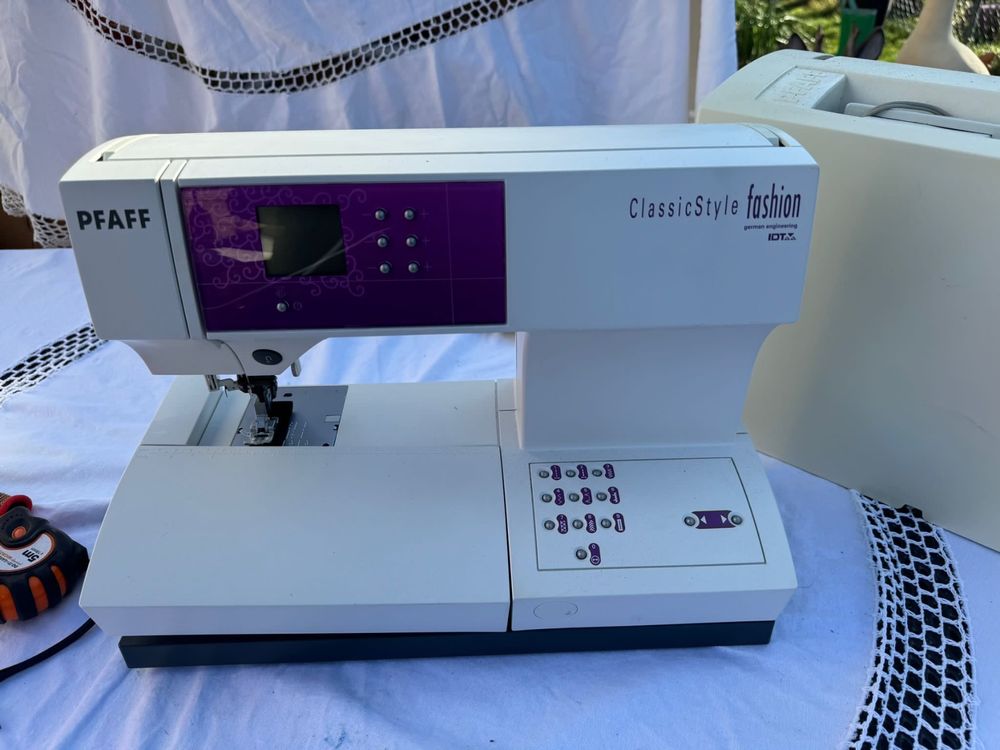 Pfaff Nähmaschine (220 | Kaufen auf Ricardo