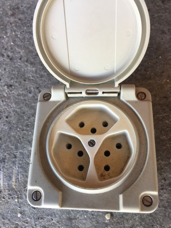 Steckdose | Kaufen auf Ricardo