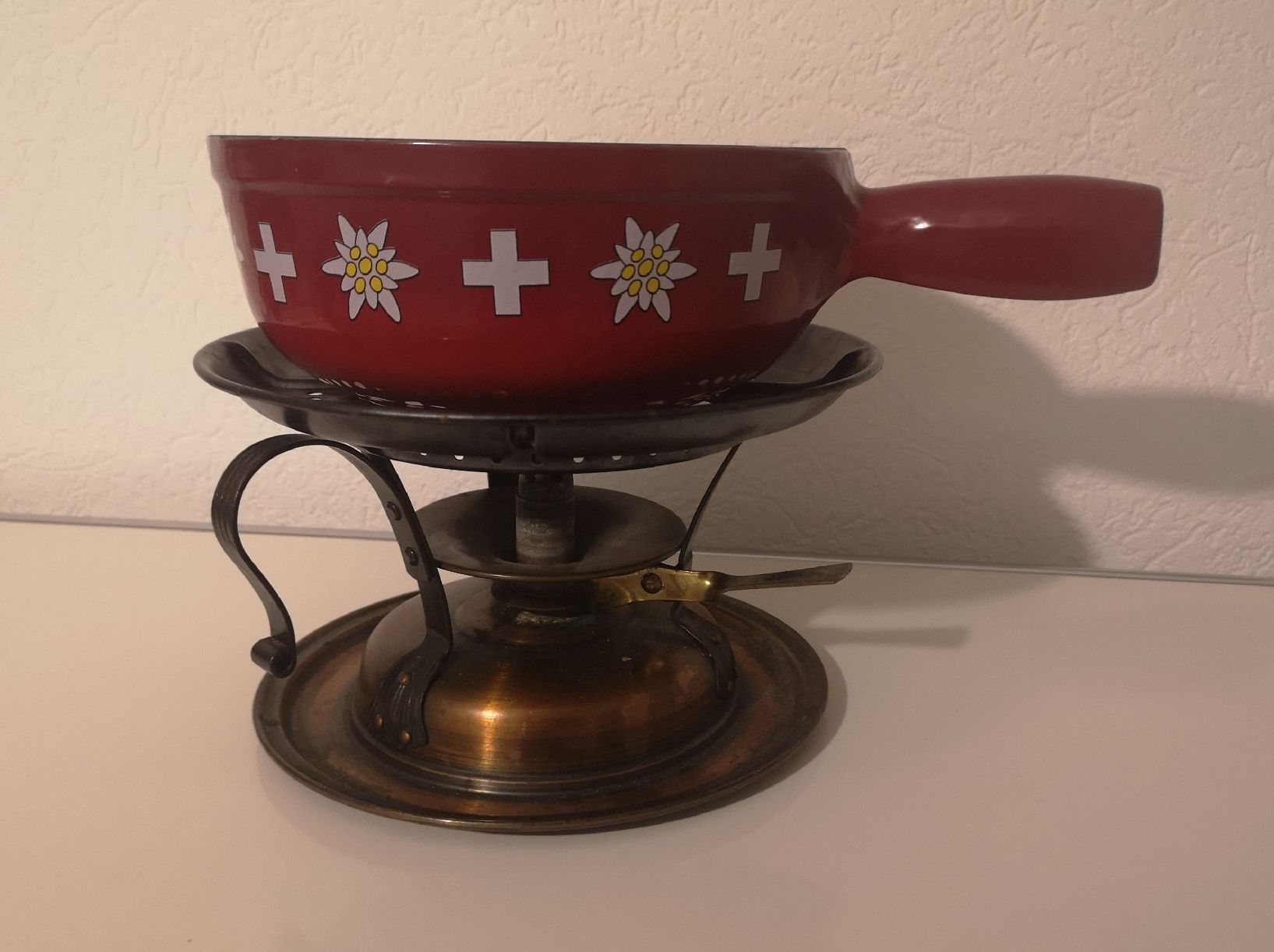 Rechaud und Fondue-Caquelon, réchaud à fondues et caquelon (D'occasion ...