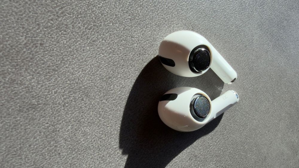 Airpods 1. Gen ohne Case Top Zustand mit neuen Ohrmuscheln (Gebraucht ...