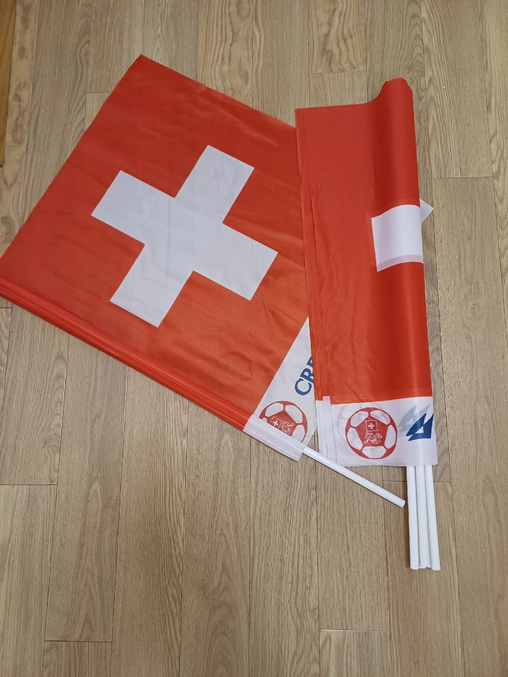 5 Stk CH Fahnen 60x50 cm für Sport-Event: Ski, F'ball, Deko (Neu ...