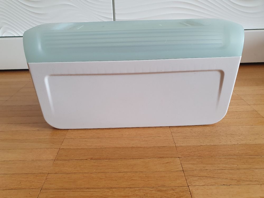 Tupperware Toast/Brot smart (Gebraucht) in Laufenburg für CHF 20 – mit ...