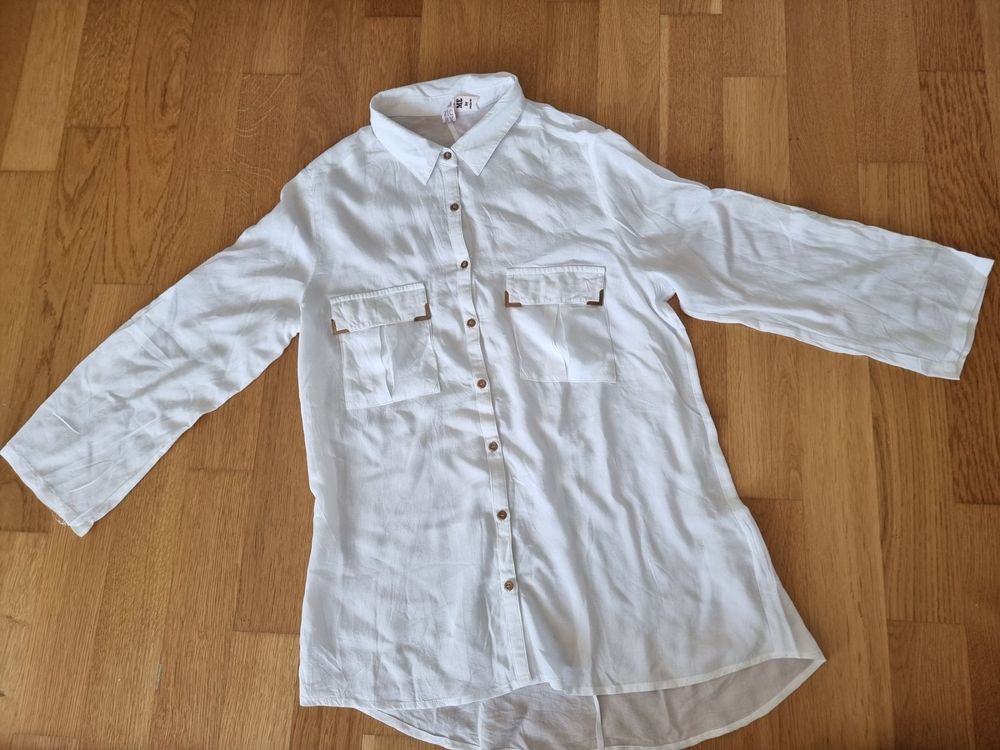 weisses Hemd /Bluse (Gebraucht) in Pratteln für CHF 2 – mit Lieferung ...