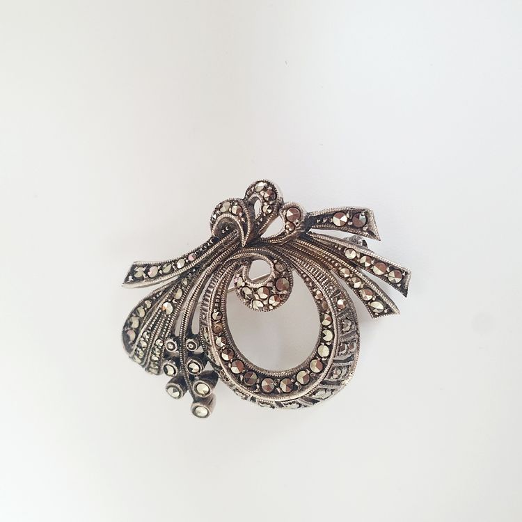 VINTAGE BROSCHE AUS 835 SILBER MIT MARKASITEN, Top! (Gebraucht) in ...