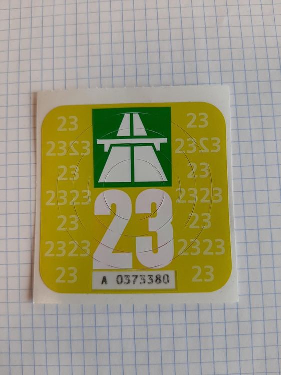 Autobahnvignette 2023 (Neu und originalverpackt) in Wetzikon ZH für CHF 34 – nur Abholung auf ...