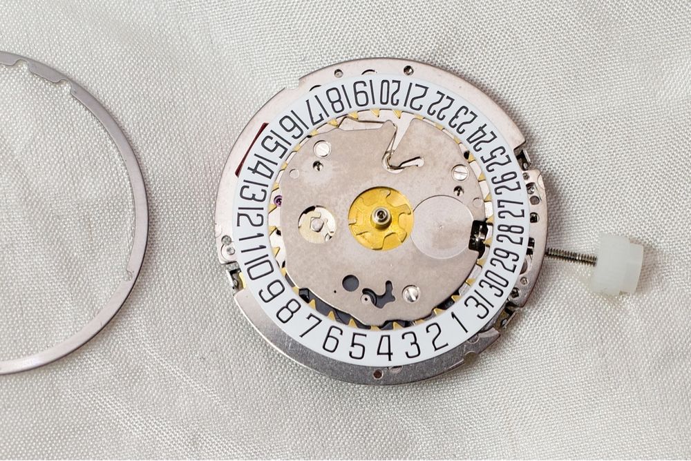 ISA 8151 Quartz Uhrwerk Quartzwerk Chronograph Armbanduhr (Defekt) in ...