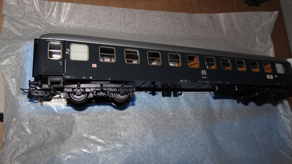 2 Märklin 00796-05 Schnellzugwagen 2.Kl. der FS, Tin Plate (Neu (gemäss ...