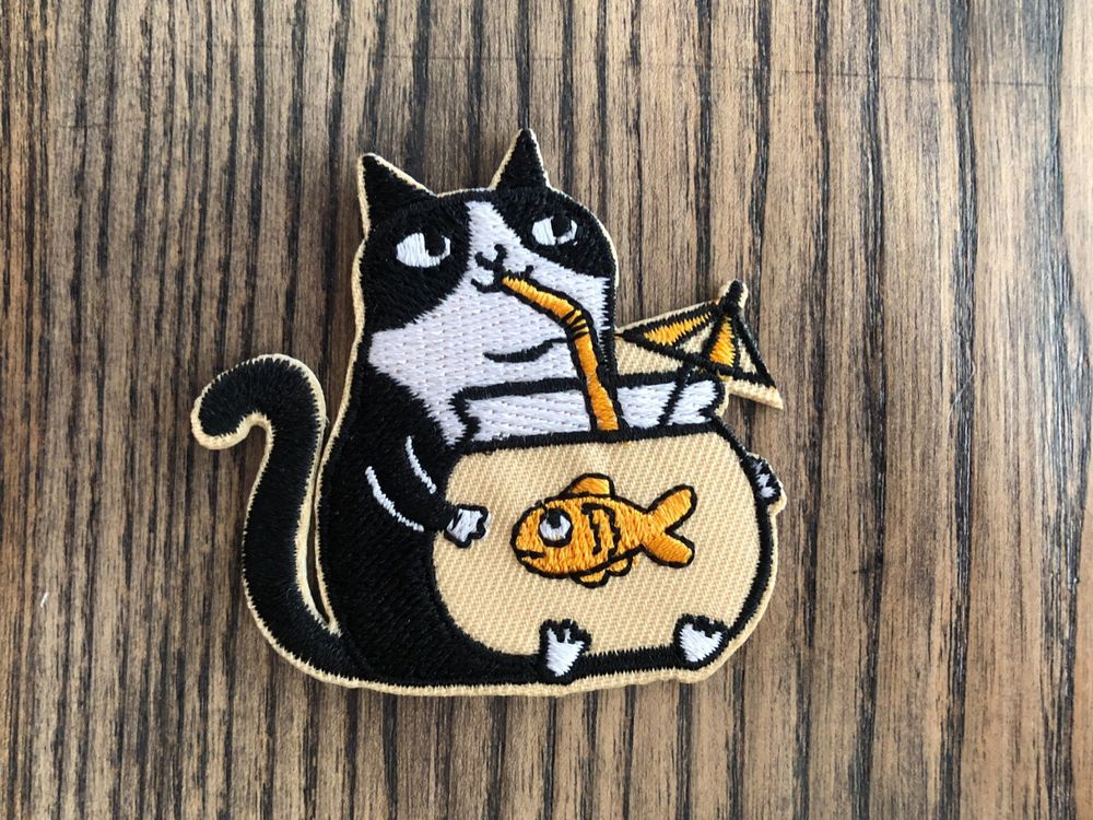 Aufnäher Patch zum Aufbügeln Katze Goldfisch Cocktail (Neu und originalverpackt) in Kloten für ...