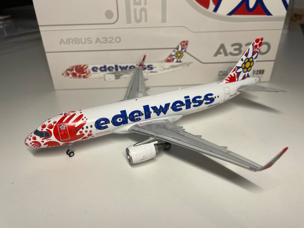 Airbus A320 Edelweiss "Help Alliance" Metallmodell 1/200 (Neu und ...