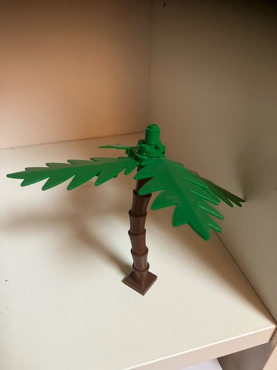 Lego pirates Palm tree (Gebraucht) in Fully für CHF 5 – mit Lieferung ...