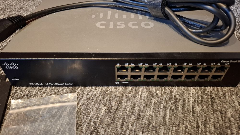Cisco SG100-16 16-Port Gigabit Switch (Gebraucht) in Oberwil b. Büren ...