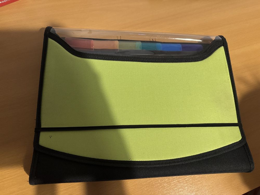 Praktische Mappe mit Sichtfenster, hellgrün | Kaufen auf Ricardo