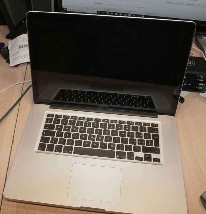 Mac Book Pro 15 Zoll i7 2.2GHz (Gebraucht) in für CHF 236 – mit Lieferung auf Ricardo kaufen