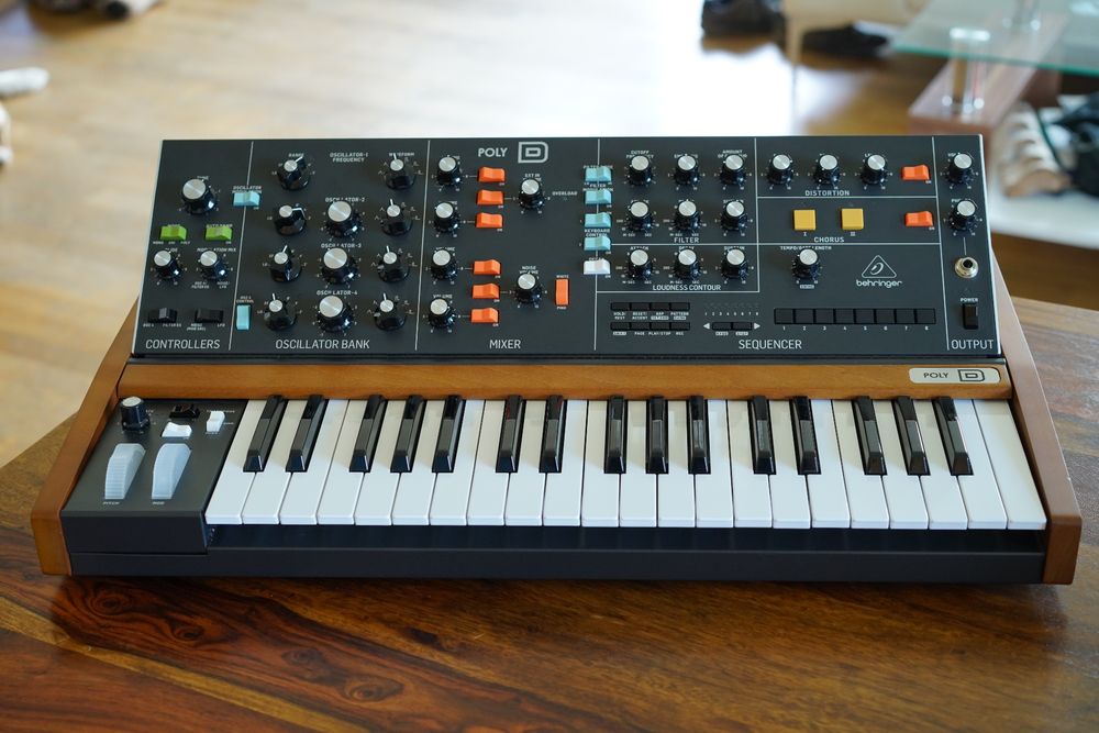 Behringer Poly D | Kaufen auf Ricardo