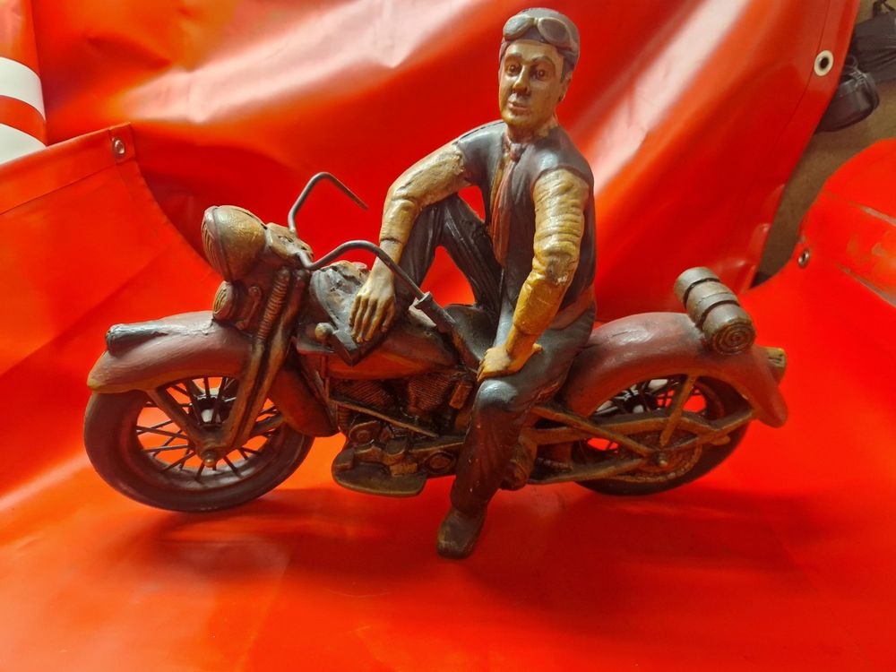 Vintage Figur eines Motorradfahrers | Kaufen auf Ricardo Vintage Figur eines Motorradfahrers | Kaufen auf Ricardo