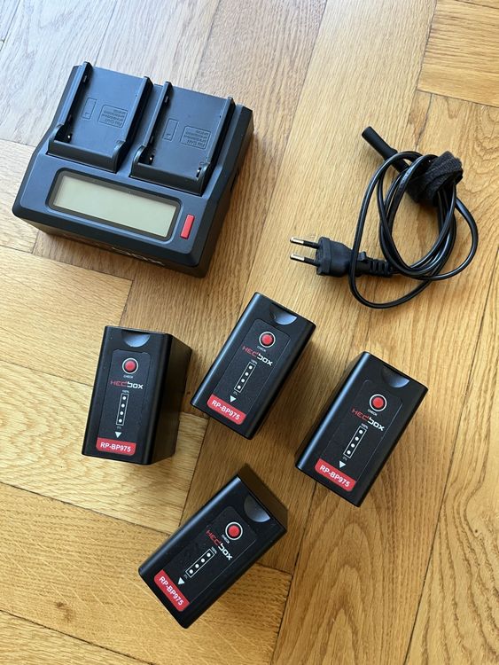 4x batteries RP-BP975 + chargeur 2 voies (Gebraucht) in Lausanne für ...