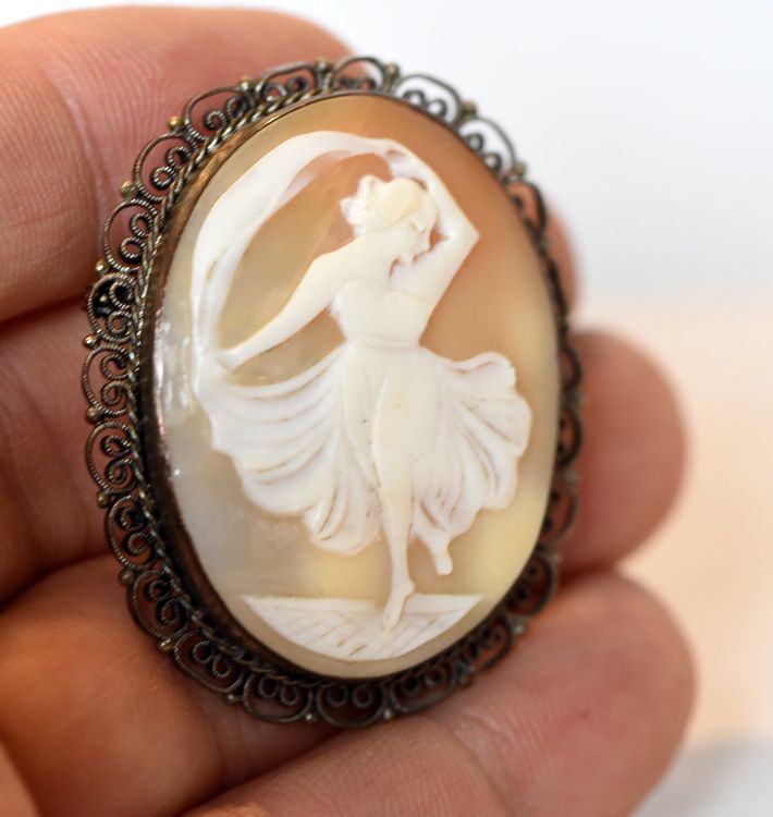 Ancienne broche camée (Gebraucht) in Neuchâtel für CHF 1 – mit Lieferung auf Ricardo kaufen