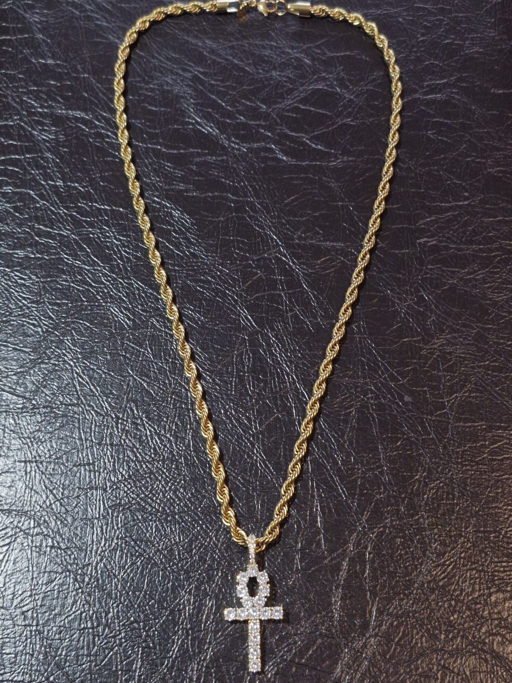 Goldene Halskette mit Ankh Anhänger - Neuwertig! (Neu (gemäss ...