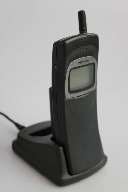 Vintage Nokia 8110 (Gebraucht) in Volketswil für CHF 38 – mit Lieferung ...
