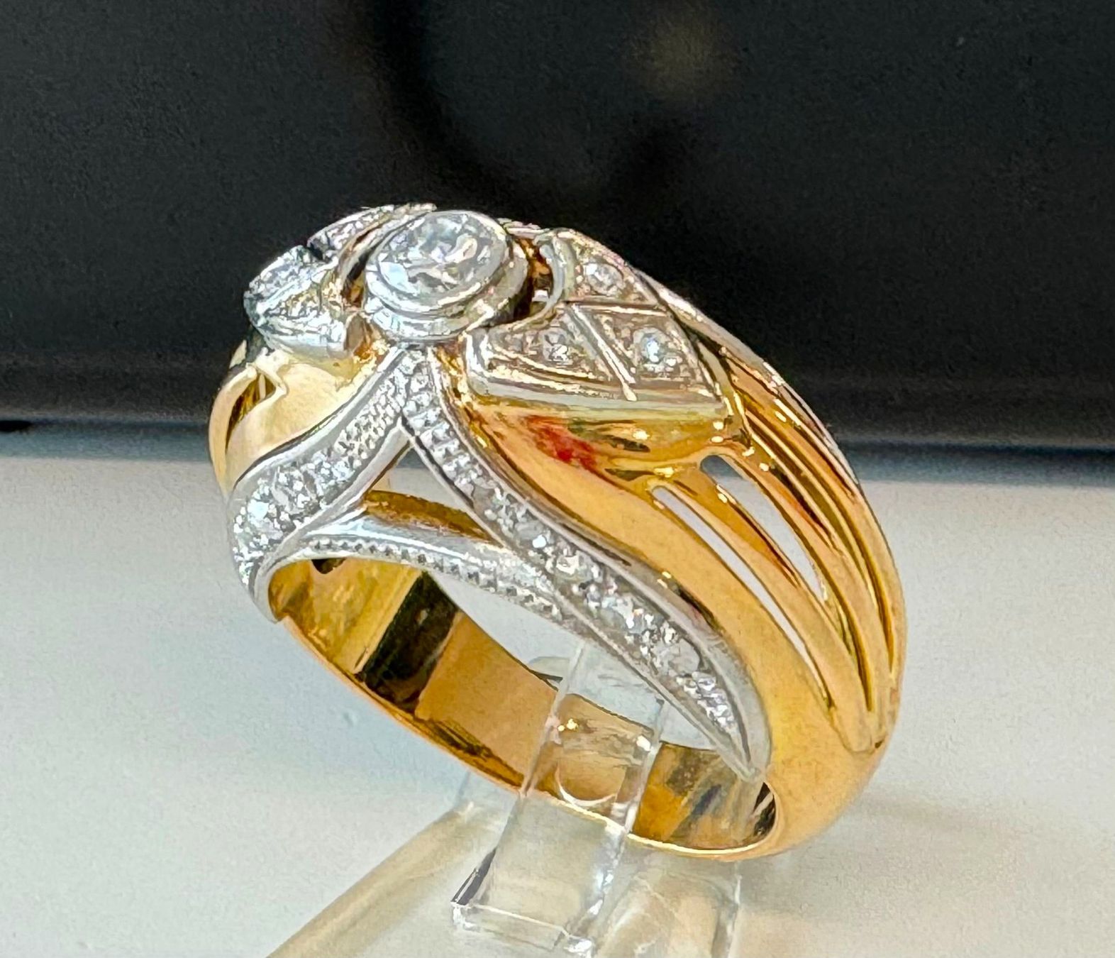 Auffallender, antiker Ring 750 Gold & Platin mit Diamanten (Gebraucht ...