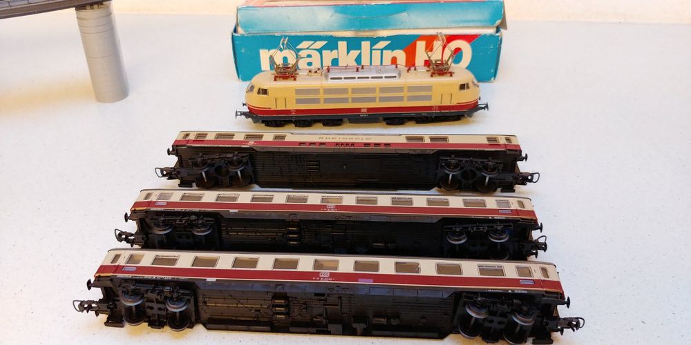 Märklin DB 103113-7 mit 3 Personenwagen HO (Gebraucht) in Waltenschwil ...