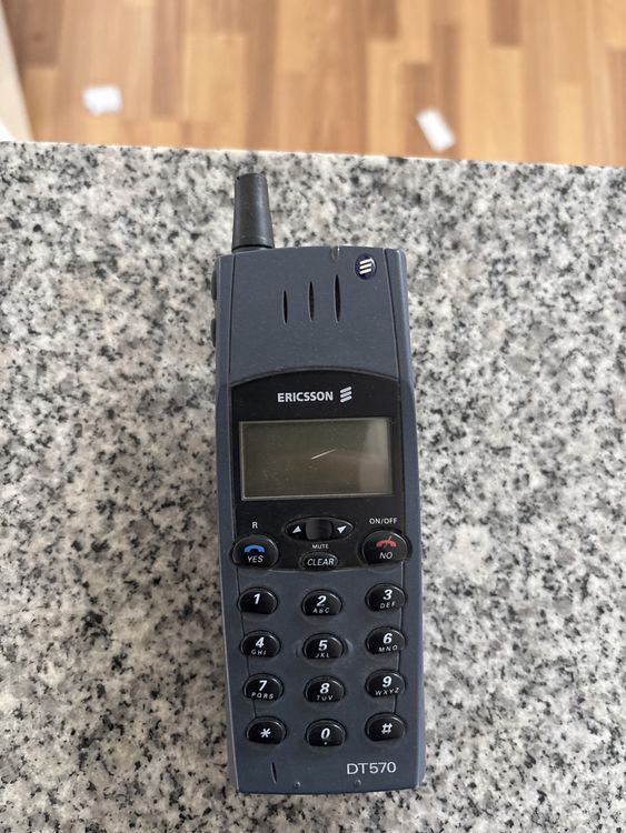 Ericsson DT570 Kult-Handy der 90er Jahre | Acheter sur Ricardo