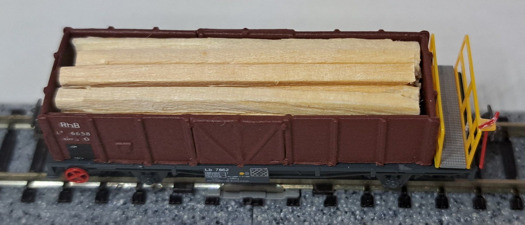 RhB Güterwagen mit Holz NR 6654 Messing Mulde Modell Spur N (Neu ...