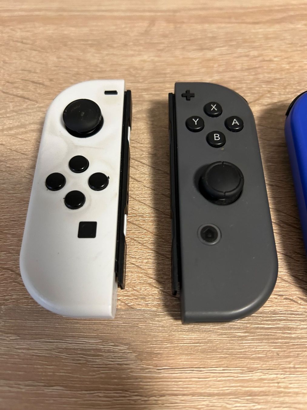4 Stück Nintendo Switch Joy-Cons Set leicht defekt (Defekt) in Gasel ...