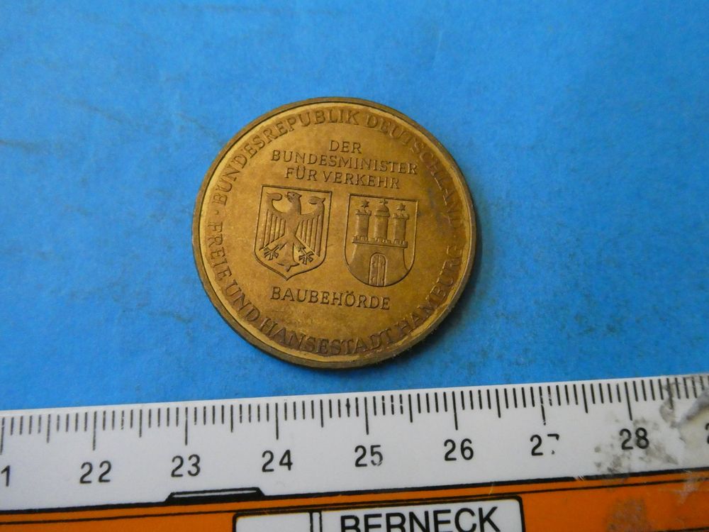 Medaille 34 mm, Hamburg 1968-1975, Elbtunnel (Gebraucht) in Hinterforst für CHF 1 – mit ...