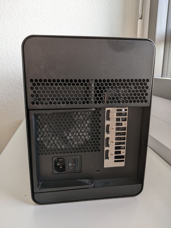 Razer Core X eGPU & ASUS Radeon Dual RX 6600 XT OC Edition (Gebraucht ...