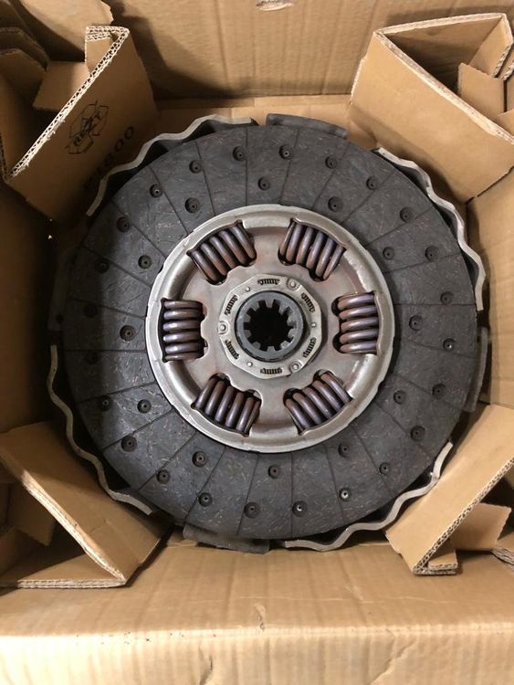 Iveco Kuplungskit (Neu (gemäss Beschreibung)) in Chiggiogna für CHF 500 ...