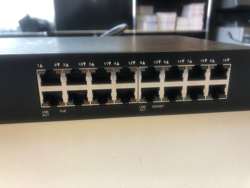 Cisco SG110-16HP PoE Unmanaged Switch 16 Gigab (Gebraucht) in Zürich ...