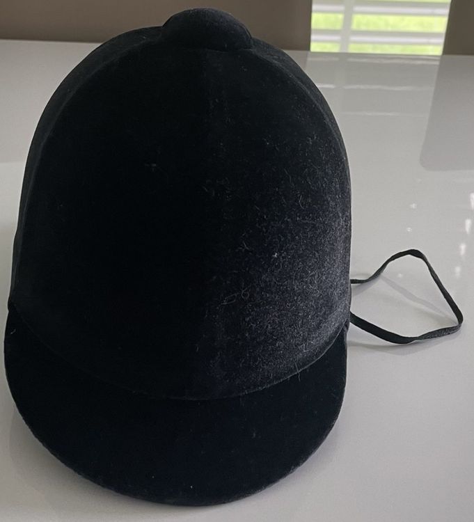 Horseland Reithelm Gr. 56, Schwarz, Samt (Gebraucht) in Freidorf TG für ...