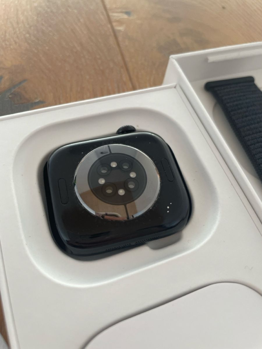 Apple Watch Series 10 (Neu (gemäss Beschreibung)) in Varen für CHF 320 ...