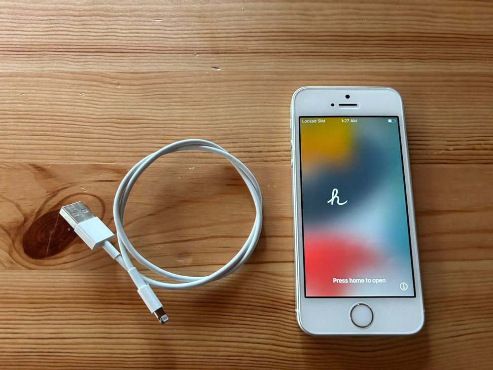 Apple iPhone SE 2016 | Kaufen auf Ricardo