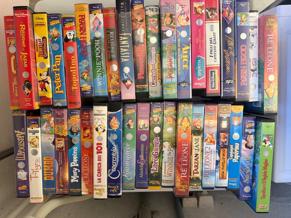 38 VHS originali Disney in italiano (Usato) a Minusio per CHF 45 – con ...