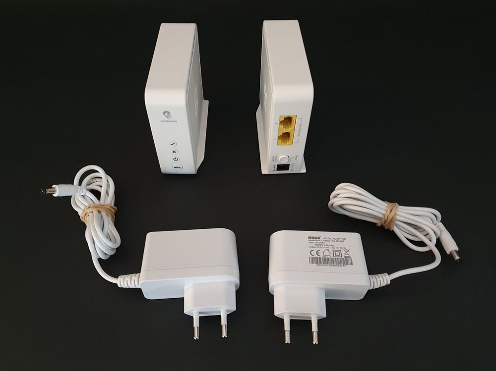 SWISSCOM W-Lan Router mit 4 Verstärkern (Neu (gemäss Beschreibung)) in ...