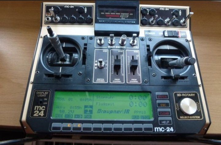 Graupner MC 24 Gold Edition mit 35 und 40 Mhz Modul Koffer (Gebraucht ...