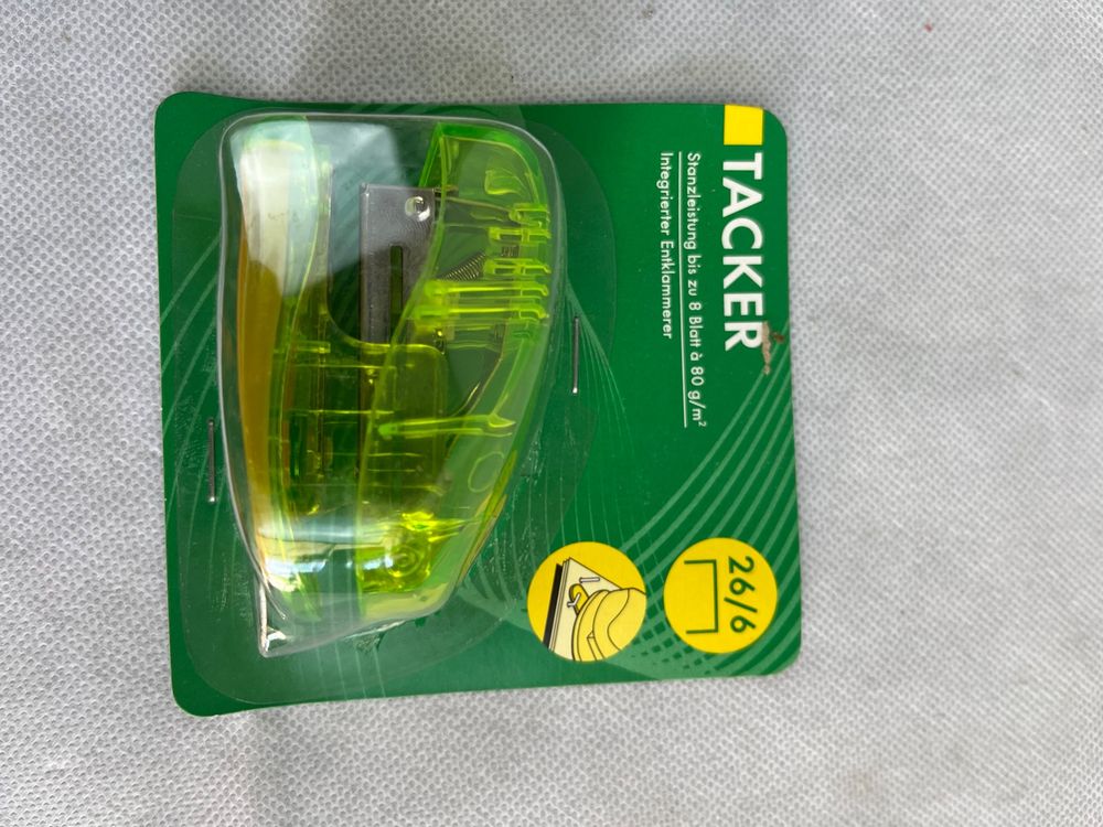 Posten Mini Tacker in 2 Farben (Neu und originalverpackt) in Liestal ...