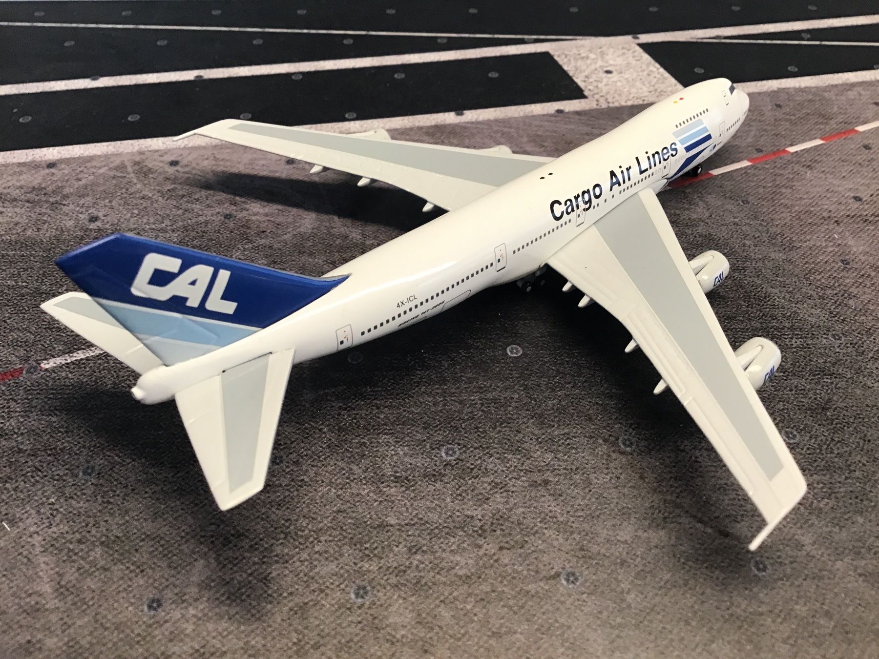 Boeing 747-200F CAL Cargo, Modellflugzeug 1:500, RAR! (Neu (gemäss ...