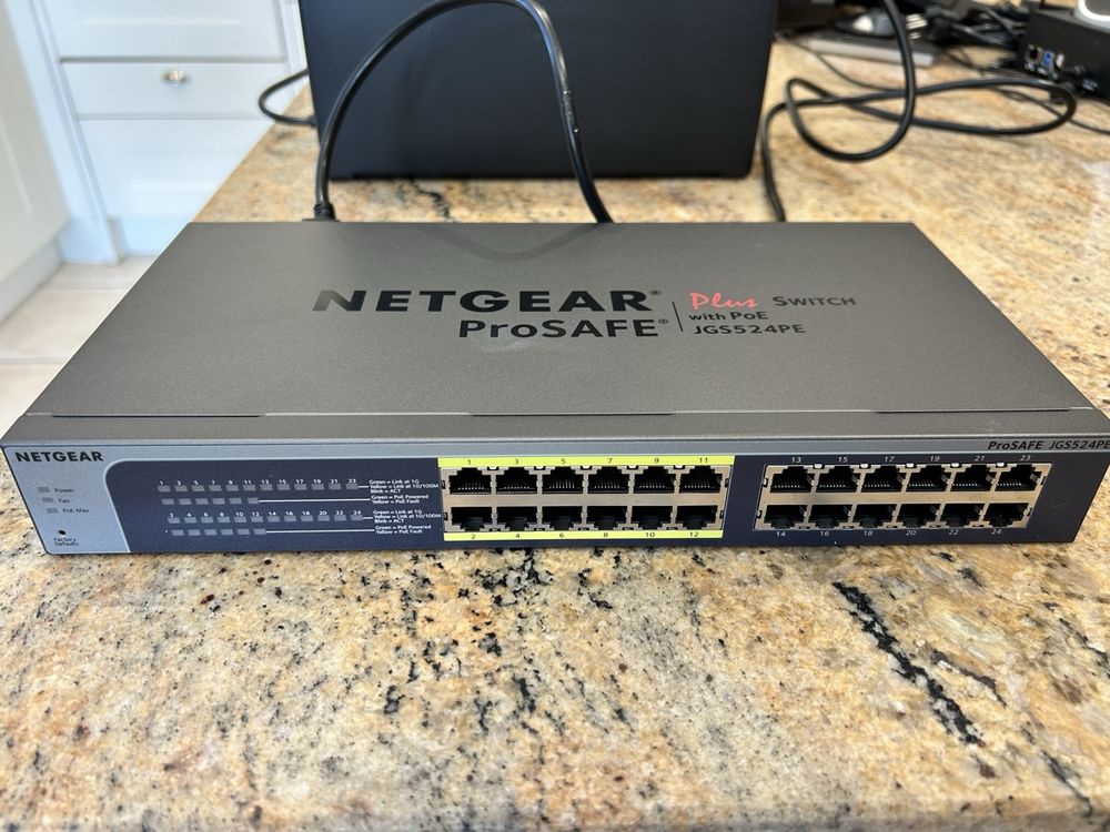 Netgear Prosafe Plus Switch, 24 Ports JGS524PE (Gebraucht) in Binningen ...