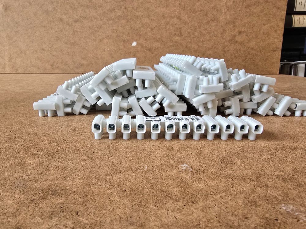 Posten diverser Steffen Lüsterklemmen in weiss ab 1.- (Neu (gemäss ...