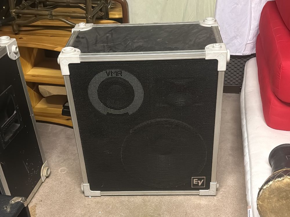 4 Boxen & 2 Monitore – EV Electro Voice (Gebraucht) in Kloten für CHF ...