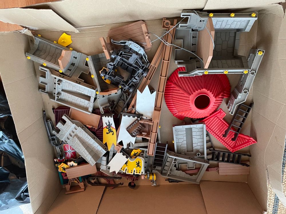 ZWEI!! PLAYMOBIL 4865 Grose Löwenritterburg & noch eine ande | Kaufen ...